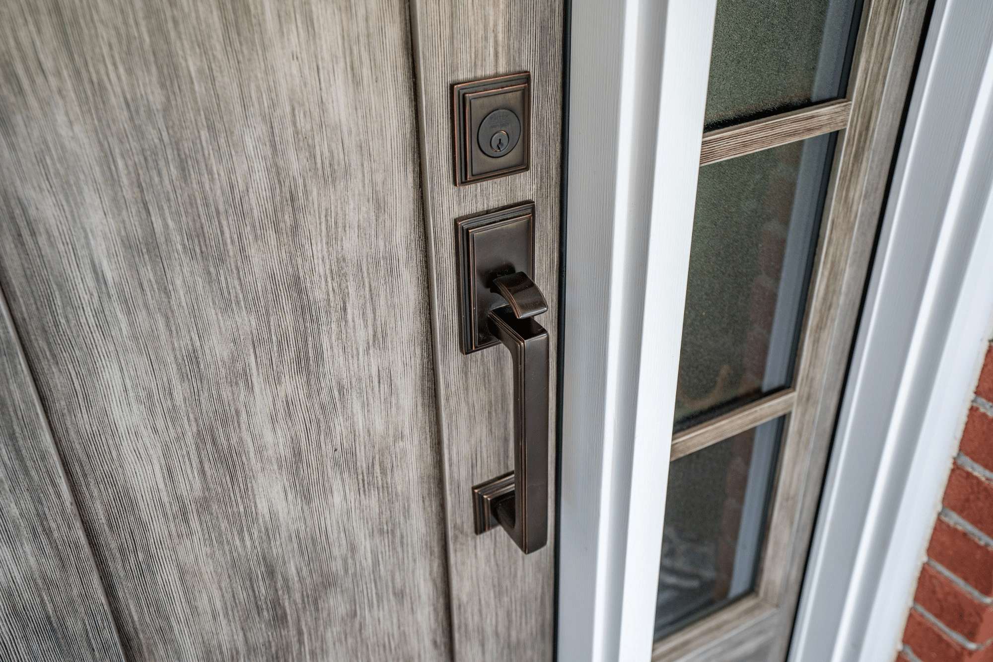 Top Modern Front Door Styles for Homeowners in 2024